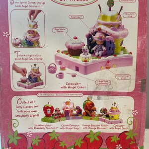 2002 Bandi Strawberry Shortcake Berry Cute Houses Rare Cakewalk With ...
