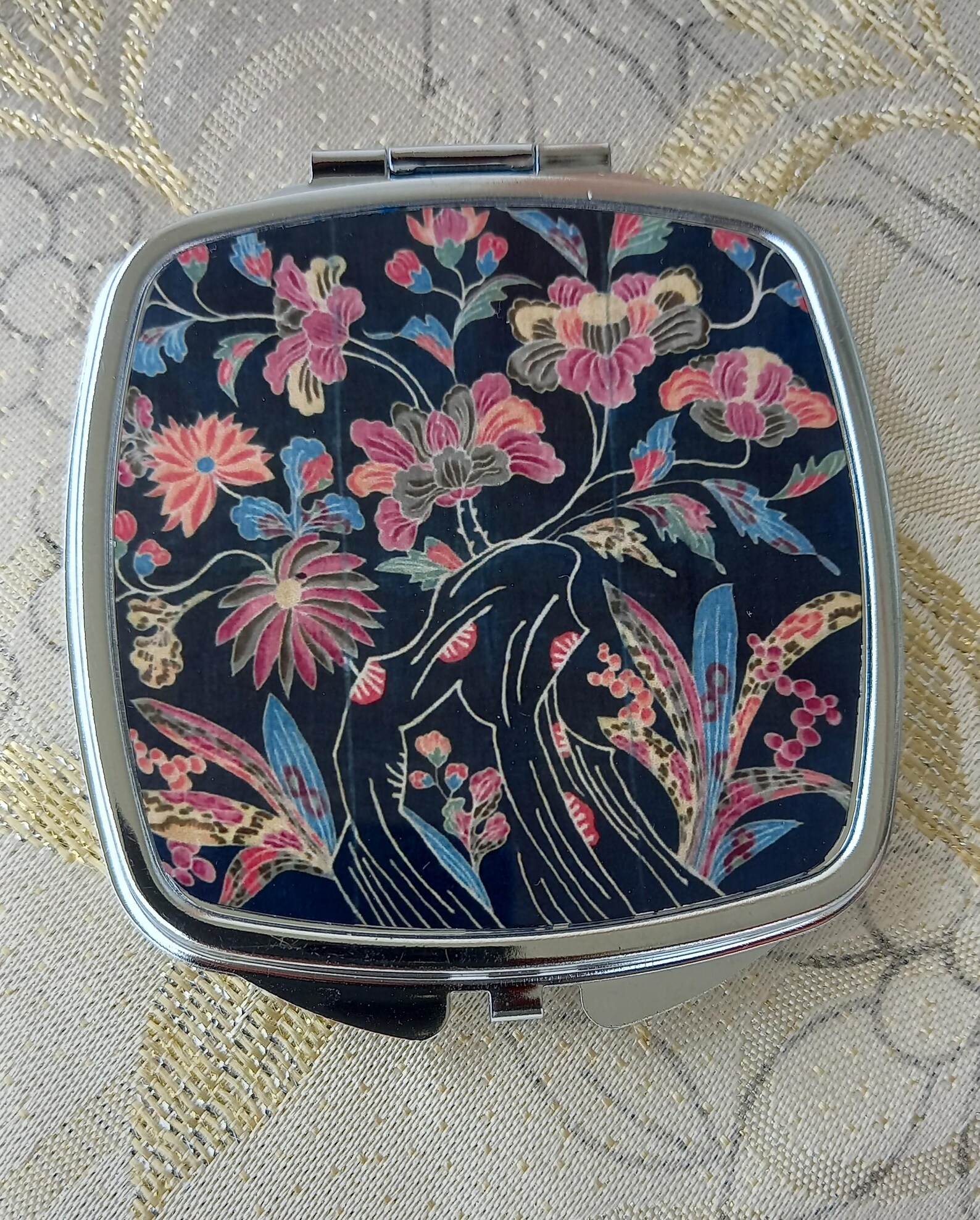 Japanese Art Vintage Compact Mirror, Floral Print, Past Times Pocket ...