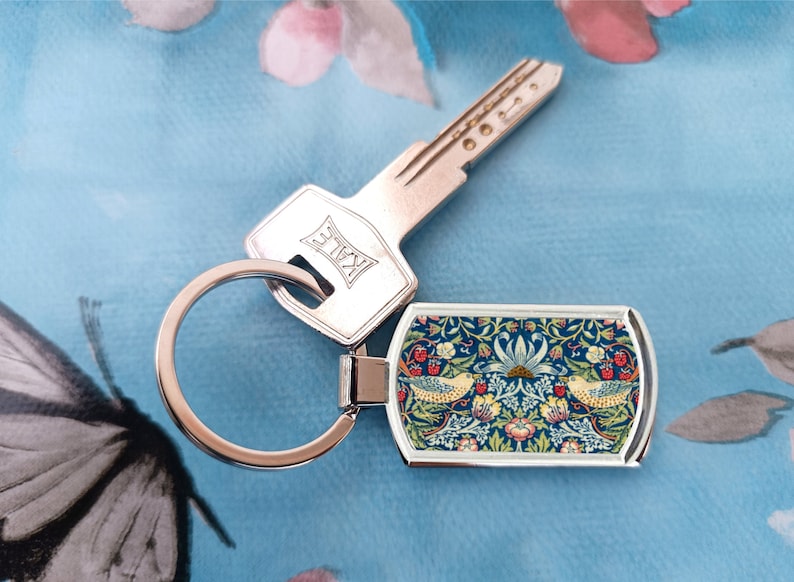 William Morris Strawberry Thief Keyring for Women, Vintage Keychain ...