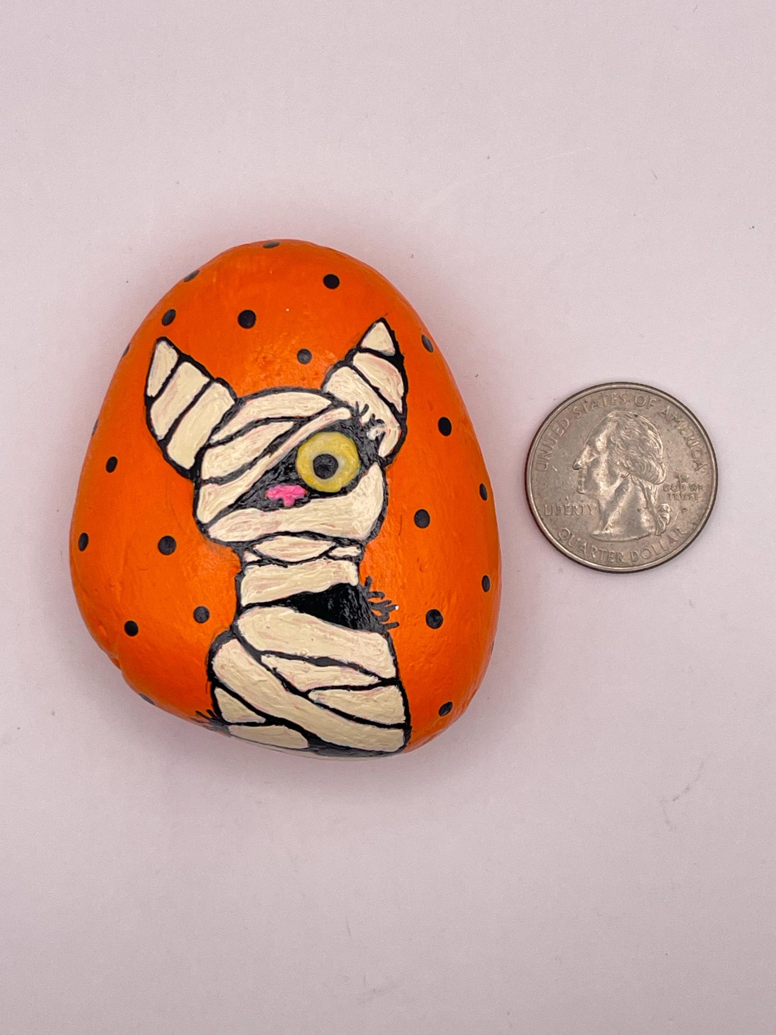 Mummy Cat With Glow in the Dark Eye Painted Rock, Spooky Halloween ...