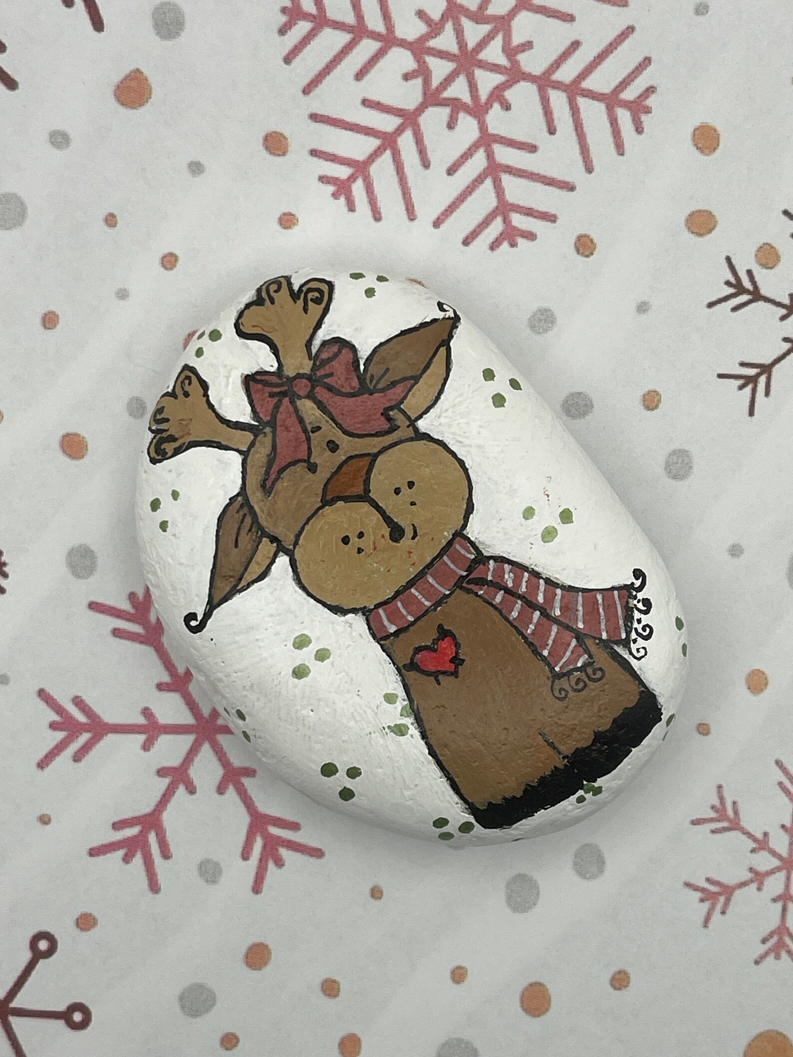 Christmas Reindeer With Bow and Scarf, Painted Rock, Holiday Winter ...