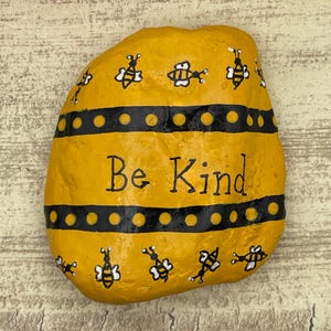 Bumble Bees Be Kind, Bee Summer Fun, Painted Rock, Painted Stone Art - Etsy