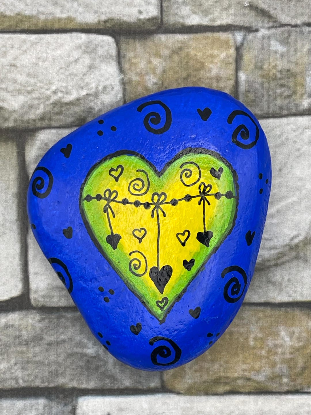 Decorative Heart, Dangle Art, Valentine Gift, Painted Rock, Stone ...