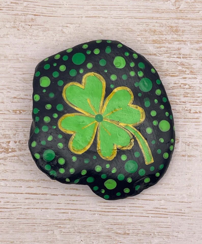 Lucky Shamrock, St. Patrick's Day Decor, Painted Rock, Stone Painting ...