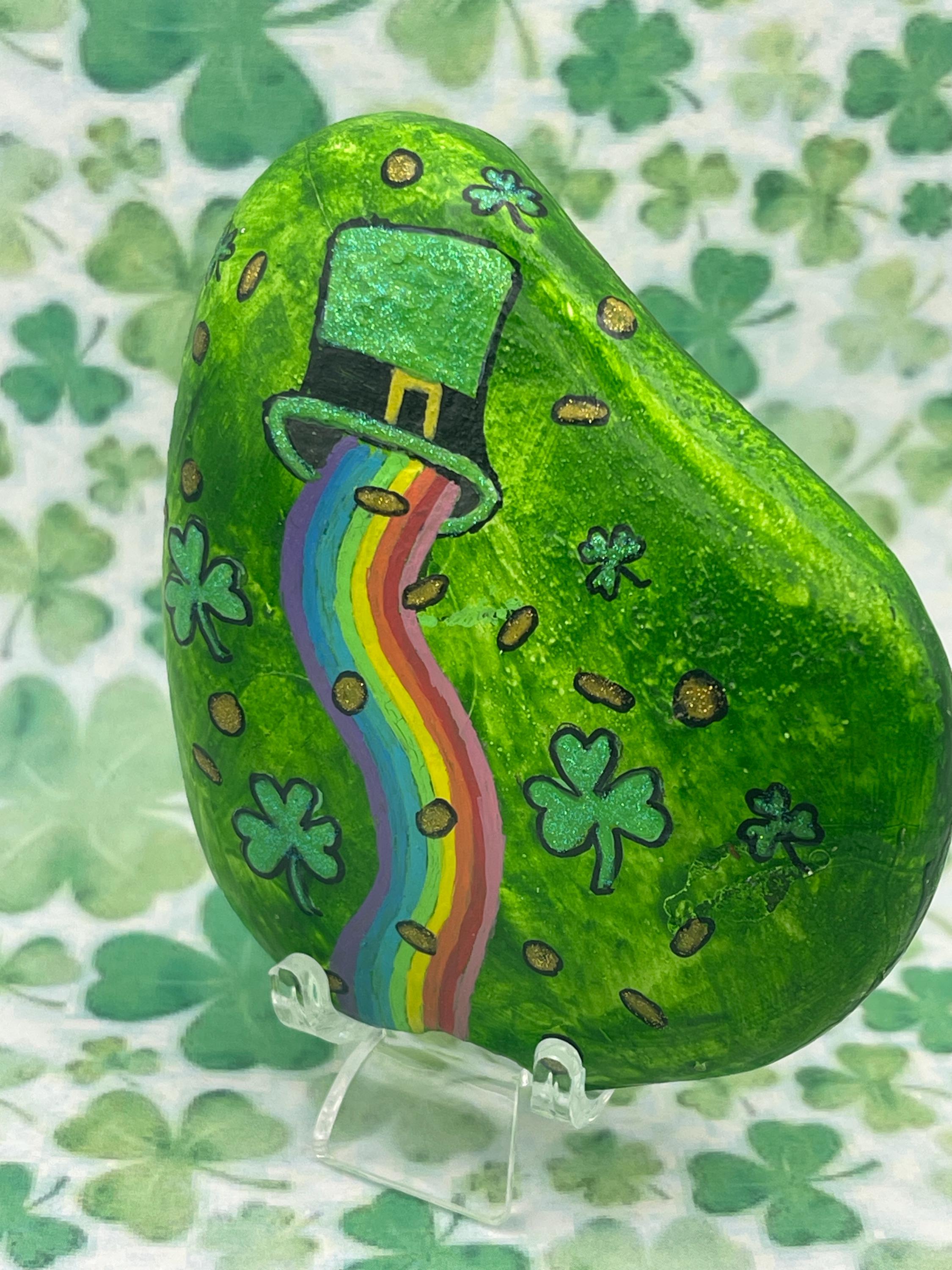 Lucky Leprechaun Hat With Rainbow and Sparkling Shamrocks and Gold ...