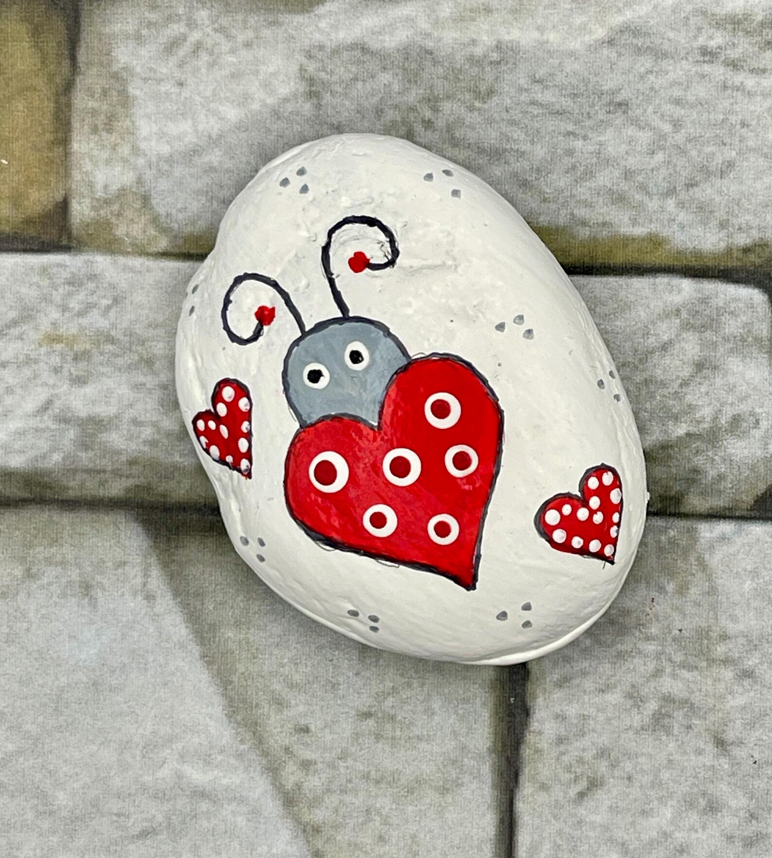 Adorable Heart Shaped Love Bug, Unique Valentine Gift, Painted Rock - Etsy