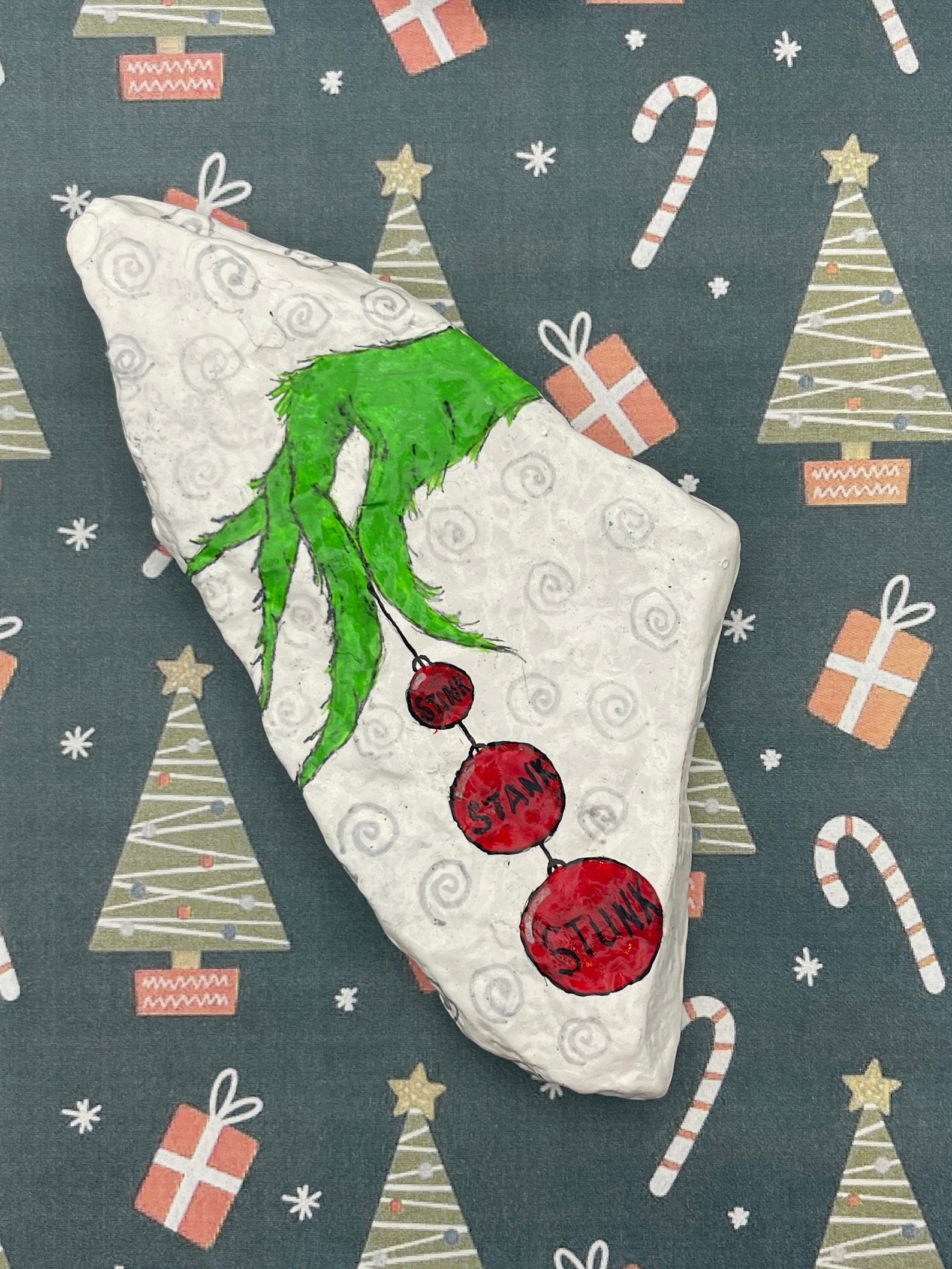 Stink Stank Stunk Christmas Grinch Hand, Holiday Stone Art, Painted ...
