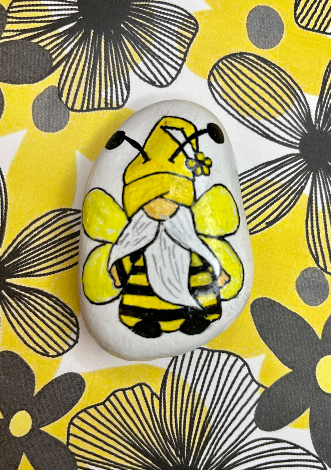 Bumble Bee Gnome, Bee Kind, Painted Rock - Etsy