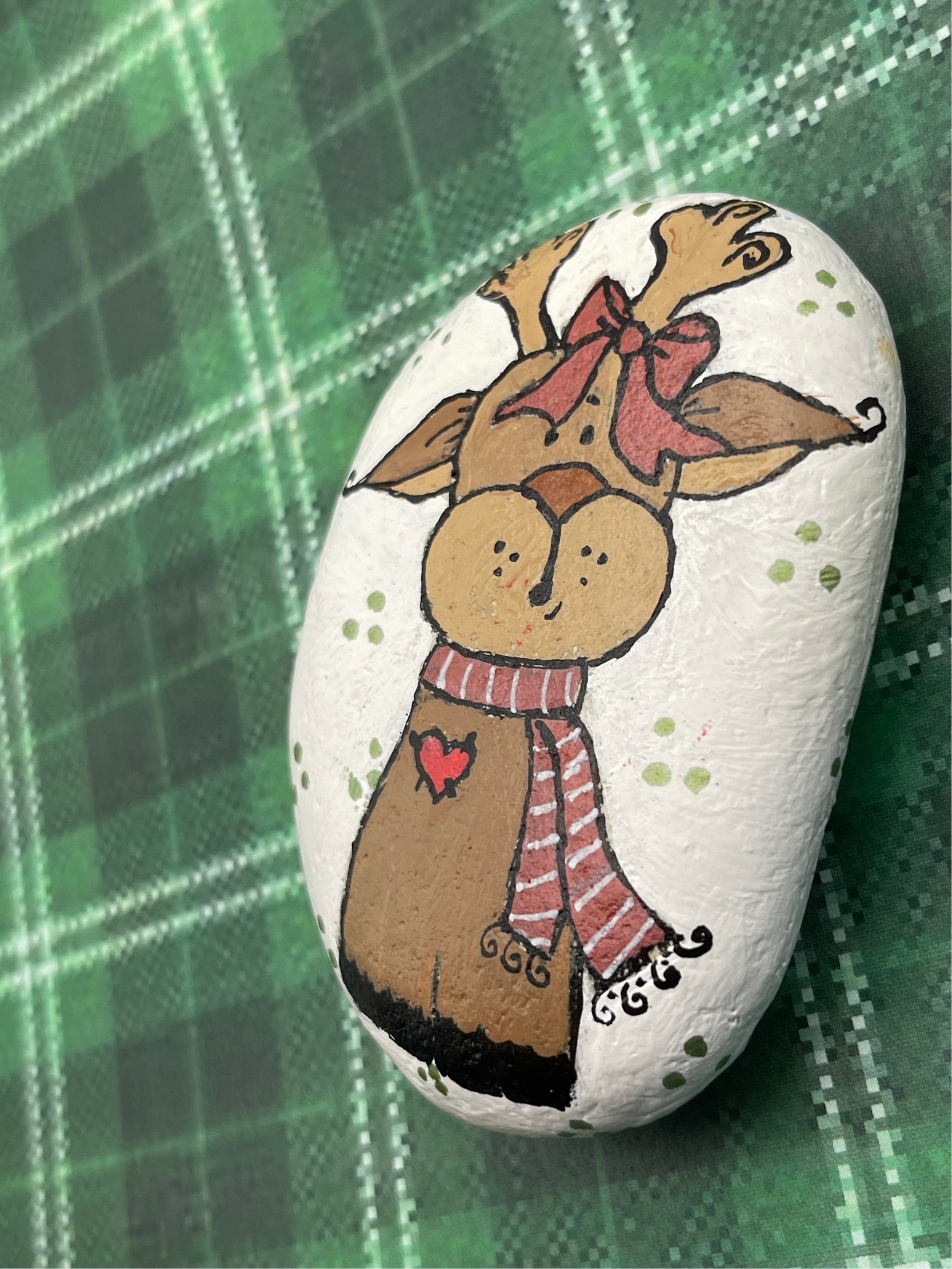 Christmas Reindeer With Bow and Scarf, Painted Rock, Holiday Winter ...