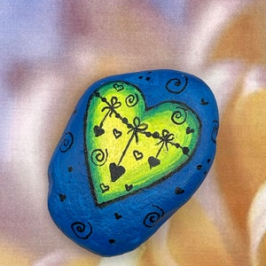 Decorative Heart, Dangle Art, Valentine Gift, Painted Rock, Stone ...
