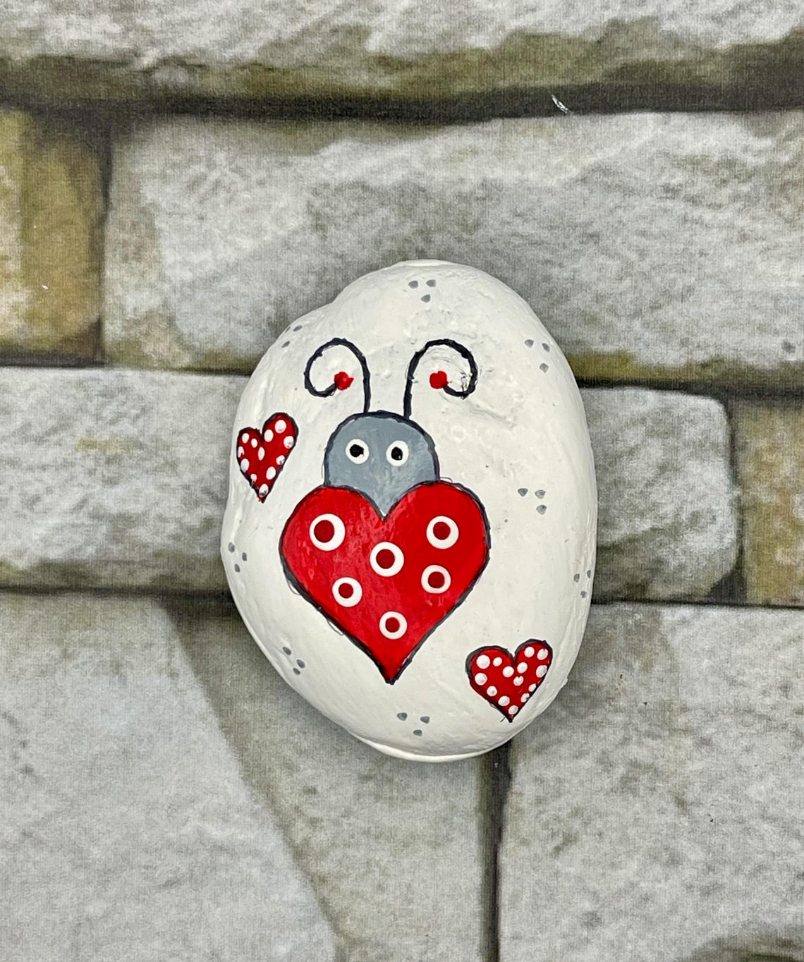 Adorable Heart Shaped Love Bug, Unique Valentine Gift, Painted Rock - Etsy