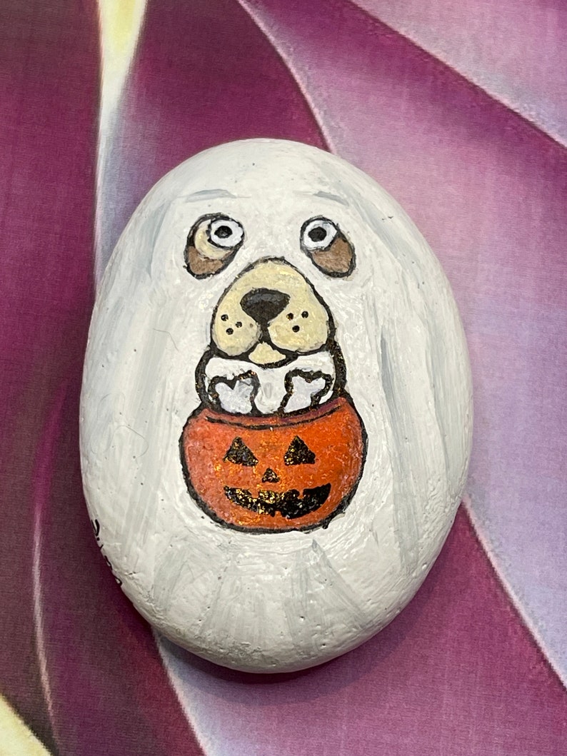 Hand Painted Rock, Dog Ghost, Trick or Treat, Halloween Art, Pebble Art ...