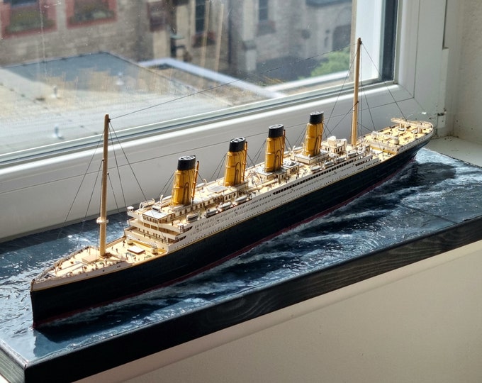 Handmade Titanic Model - Etsy