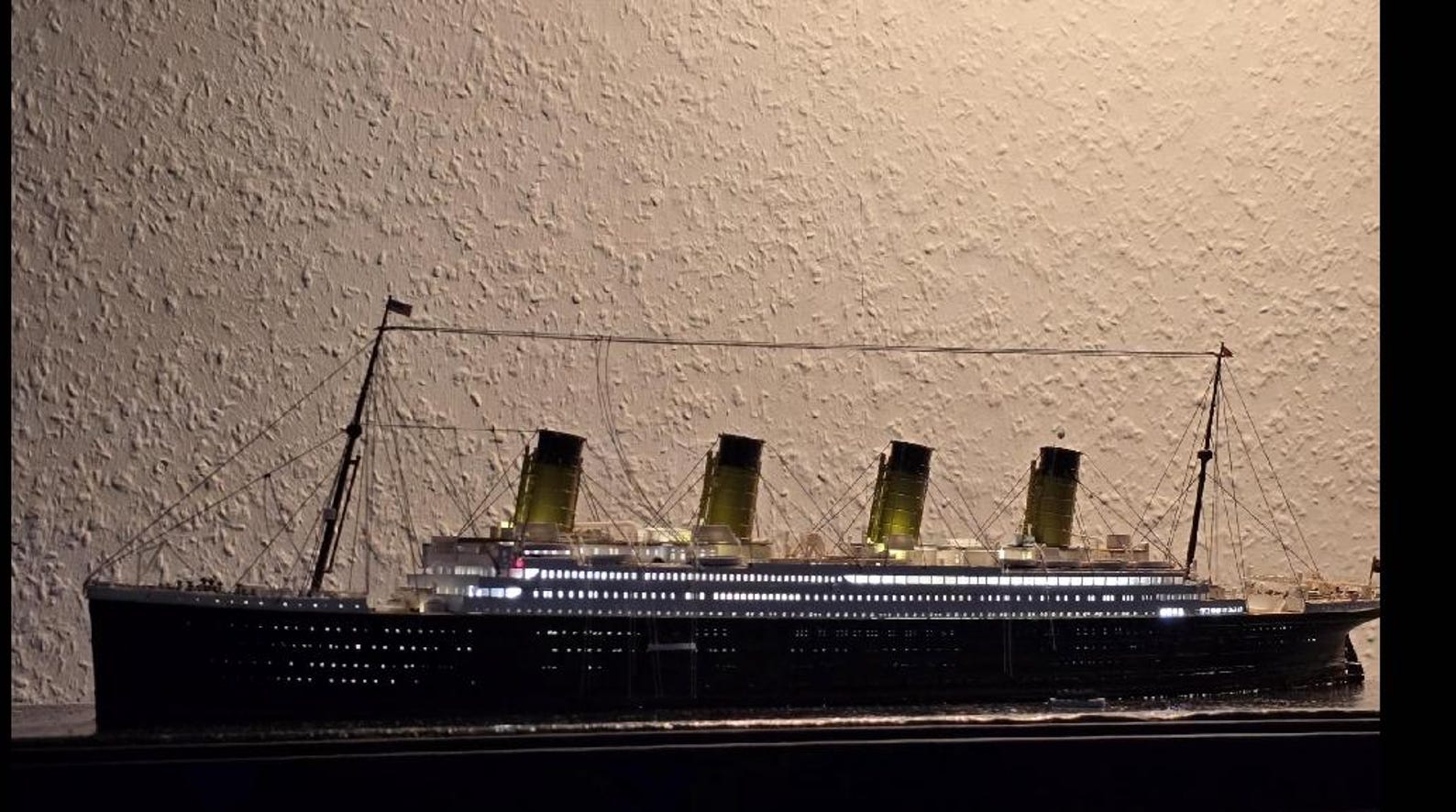 Handcrafted Titanic Model - Icy Waters Diorama - Etsy