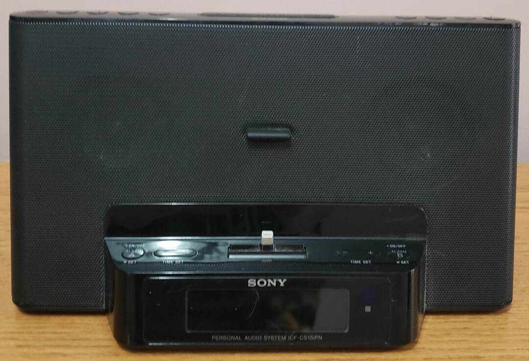 Sony Dream Machine Personal Audio Docking System Radio Alarm 30 Pin ...