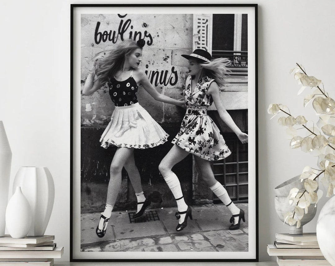 Retro Dancing Women Fashion Print, Vintage Photo, Feminist Wall Decor ...