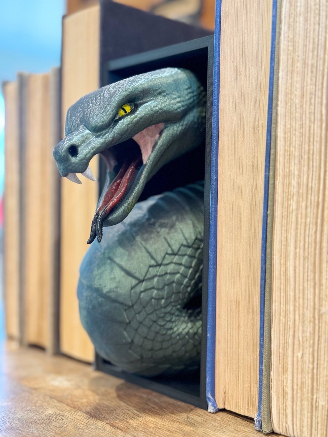 Snake Book Nook - Etsy