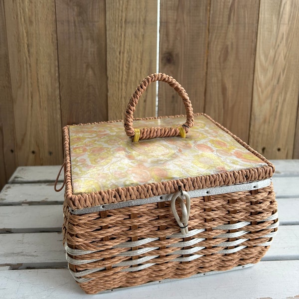 Vintage Sewing Box - Etsy