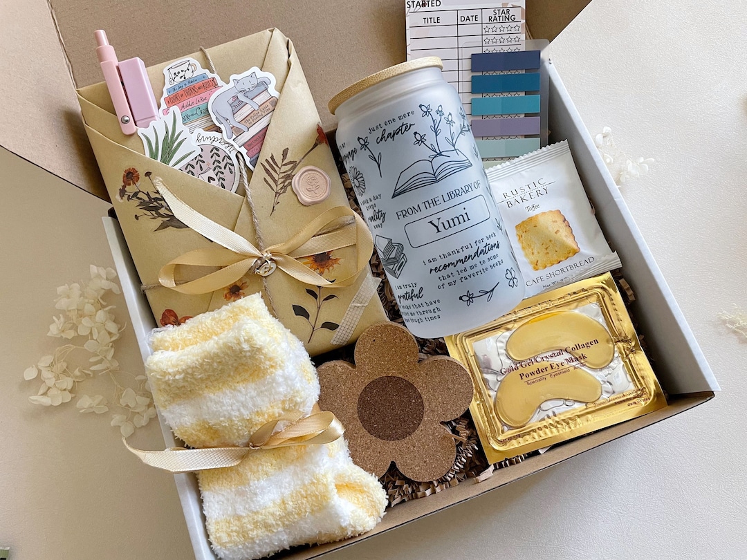 Book Blind Date Gift Set Box Without the Book Lover Club Bookish ...