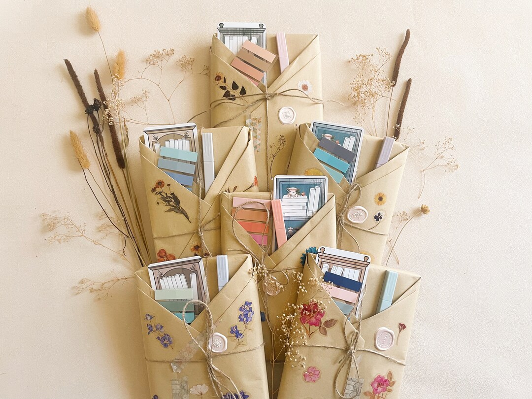 Blind Date With a Book Gift Set Box for the Book Club Bookish ...