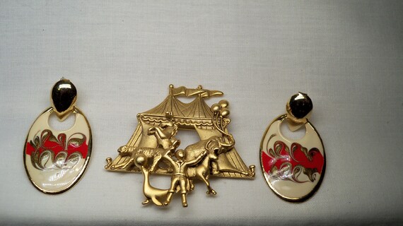 3D Vintage Pin Under the Big Top Circus from AJC - Gem