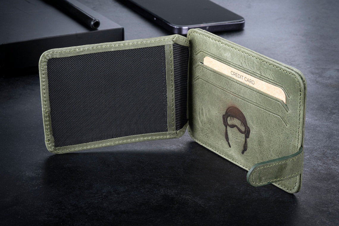 Slim Wallet for Men Customized Card Box Personalized Card - Etsy