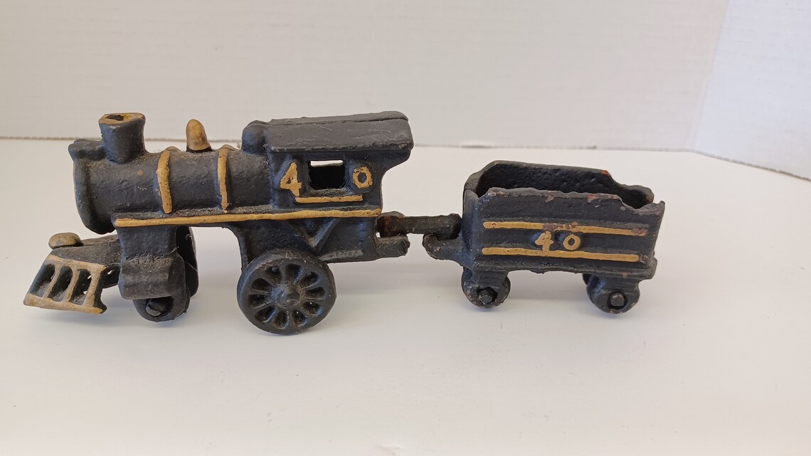 Vintage Cast Iron Toy Train 40 Engine & Coal Car 403 - Etsy
