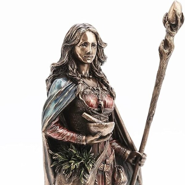 Valkyrie Statue - Etsy