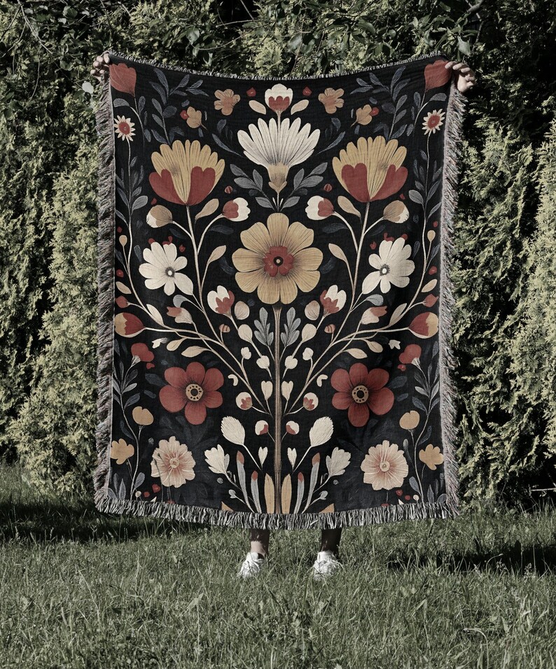 Scandinavian Blanket Floral Woven Throw: Dark Nordic Folk Art Cotton ...
