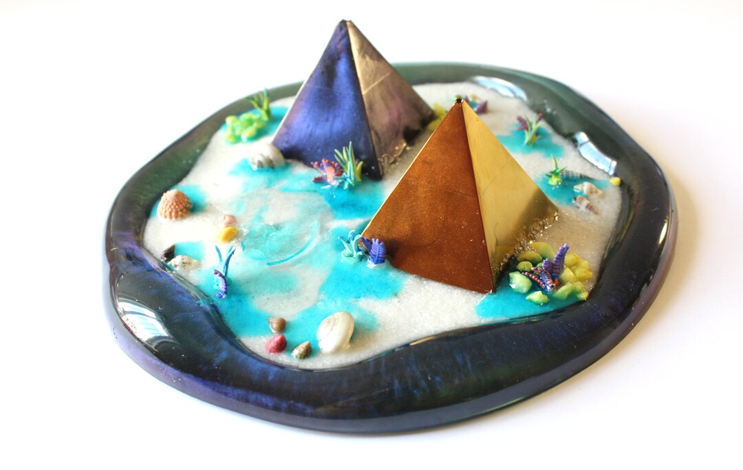 Atlantis Pyramid Desktop Diorama - Etsy