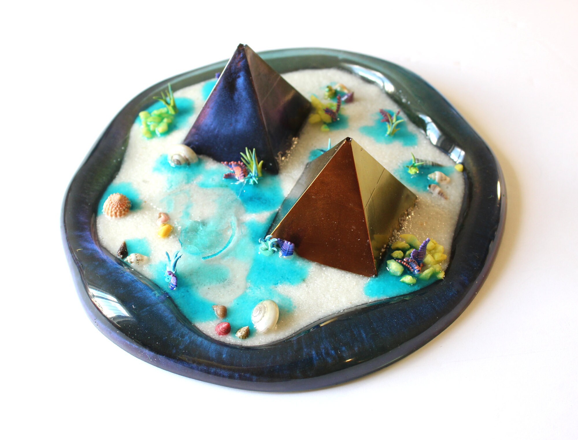 Atlantis Pyramid Desktop Diorama - Etsy