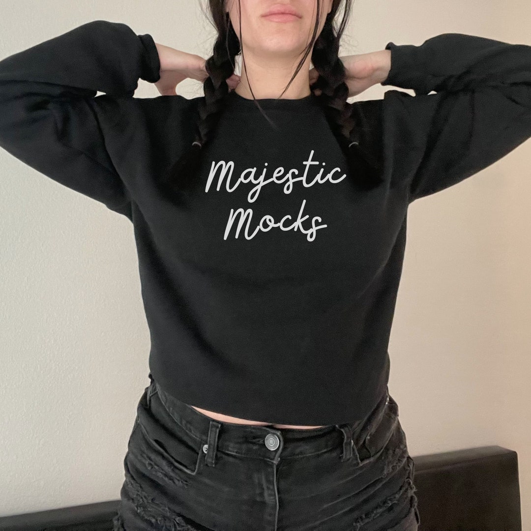 Black Gildan 18000 Mockup - Cute Mockups - Sweatshirt Mockups - Black ...