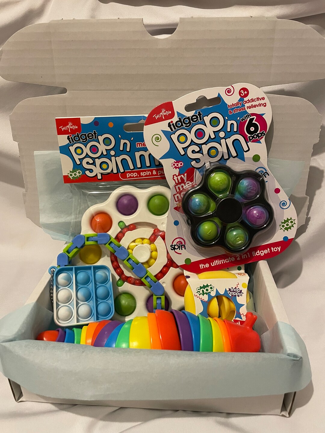 Fidget Gift Set Toy Mania Spin and Pop Fidget Spinner Fidget Pop Gift ...