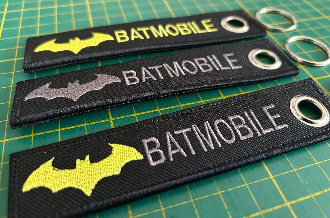 Batmobile Key Ring Novelty Car Biker Keys Number Plate Tag Bag New Bat ...