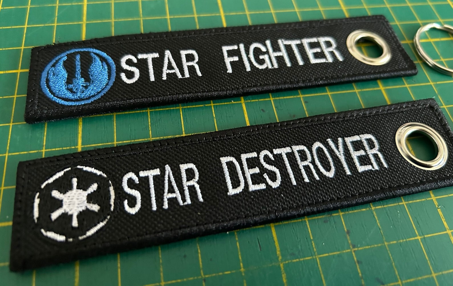 Star Fighter Destroyer Key Ring Novelty Car Biker Keys Number Plate Tag ...