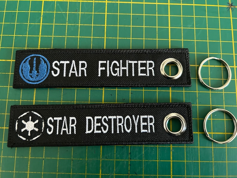 Star Fighter Destroyer Key Ring Novelty Car Biker Keys Number Plate Tag ...