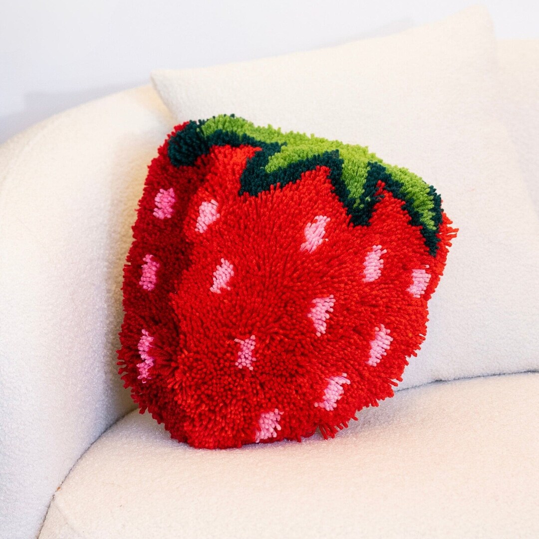 STRAWBERRY Latch Hook Fruit Cushion Kit - Etsy