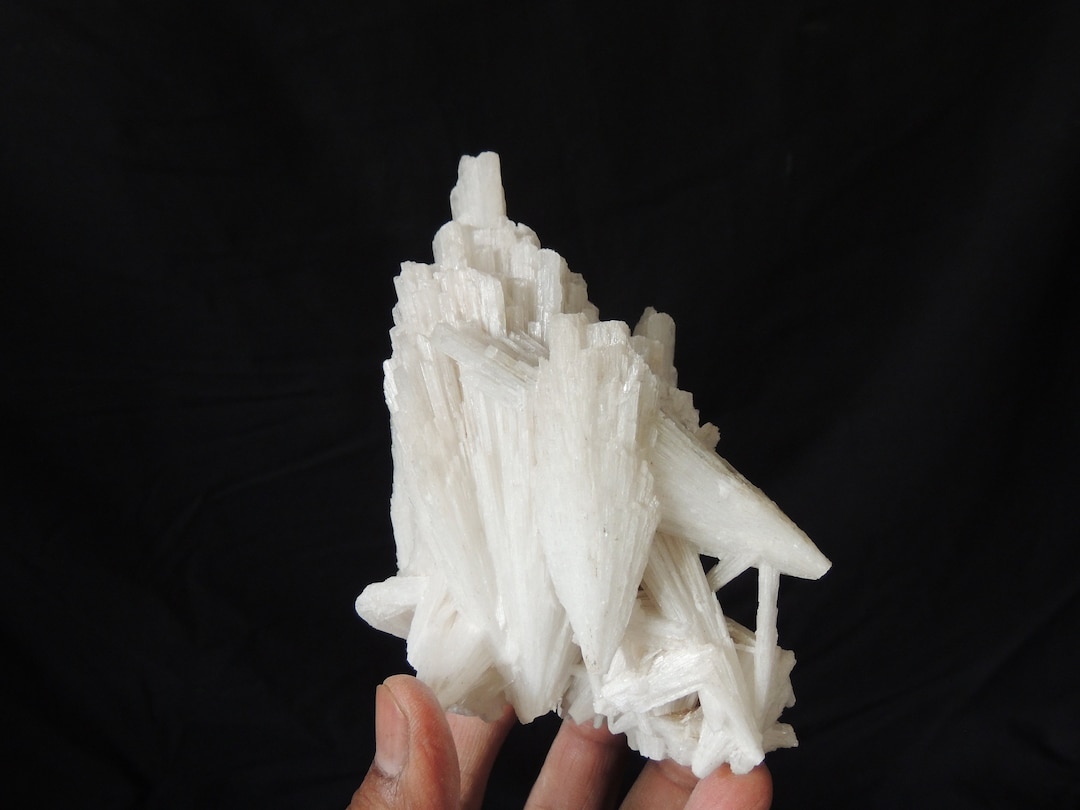 Zeolite Crystals of India. Scolecite Mineral Formation AZM-A64 - Etsy