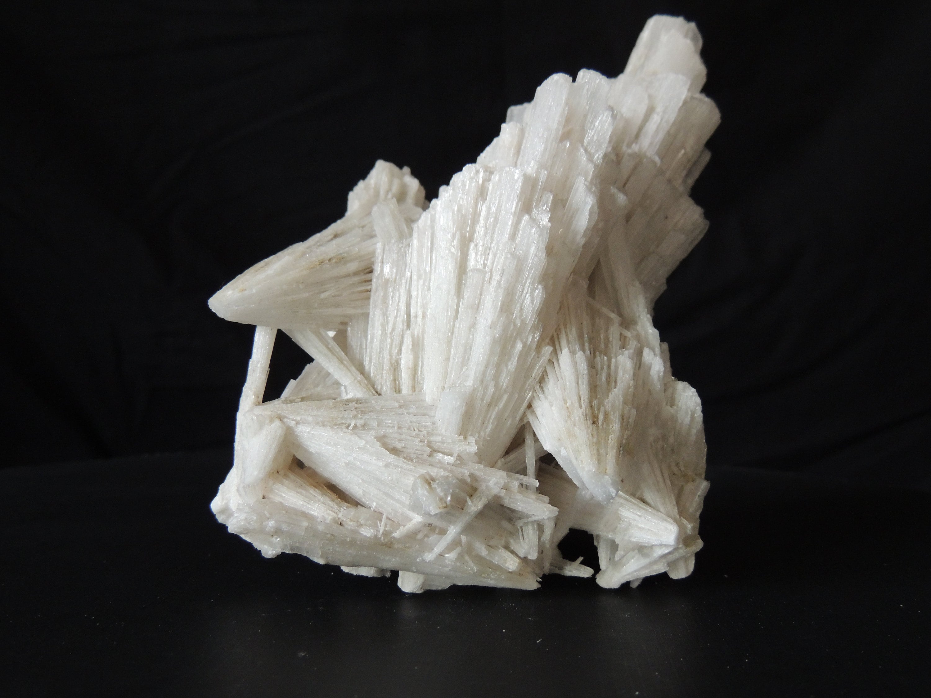 Zeolite Crystals of India. Scolecite Mineral Formation AZM-A64 - Etsy