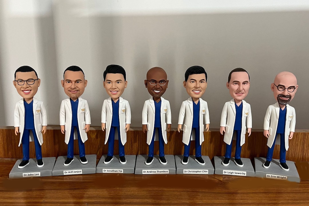 Custom Doctor Bobblehead: Personalized Farewell Gift - Etsy