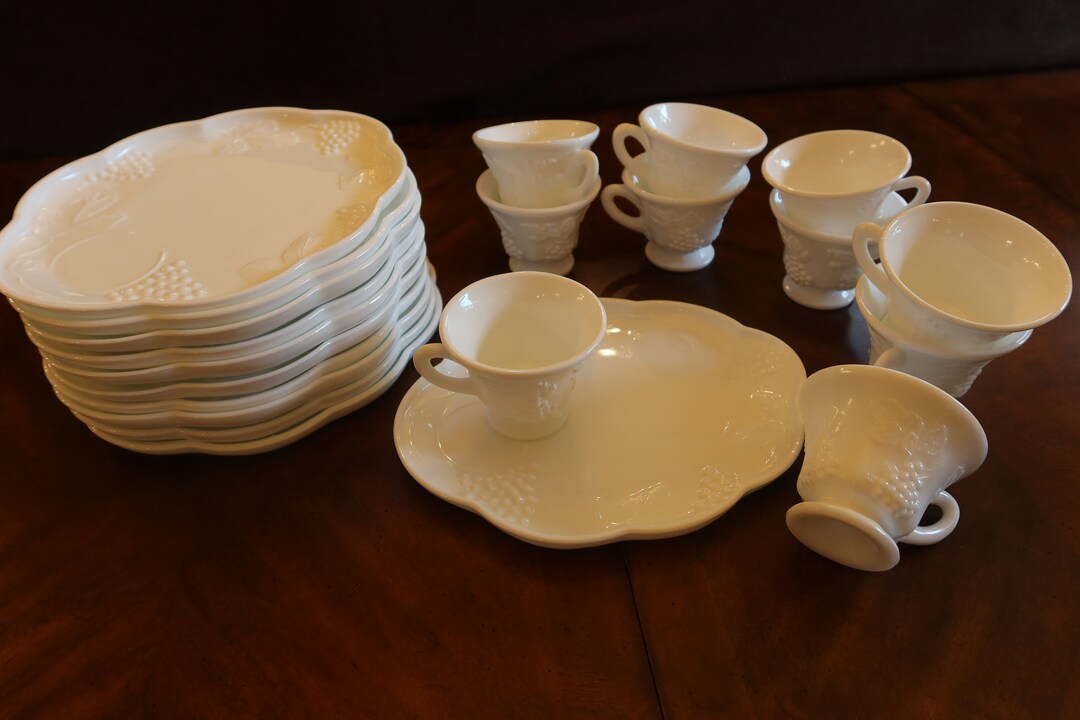 Colony Harvest Set of 10 Snack Plates With Punch Cups - Etsy