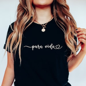 Pura Vida Shirt Cursive Font Minimalist T-shirt Gift for Tica Costa ...
