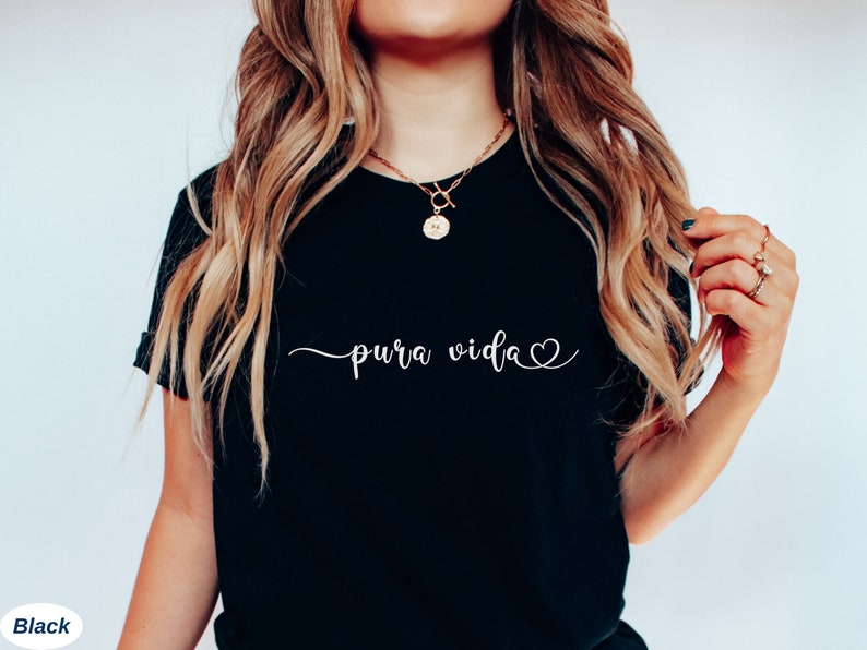 Pura Vida Shirt Cursive Font Minimalist T-shirt Gift for Tica Costa ...