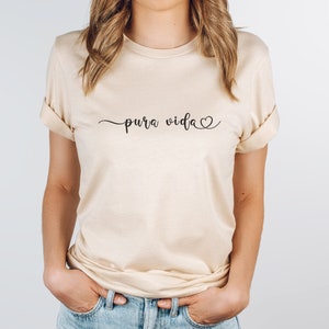 Pura Vida Shirt Cursive Font Minimalist T-shirt Gift for Tica Costa ...