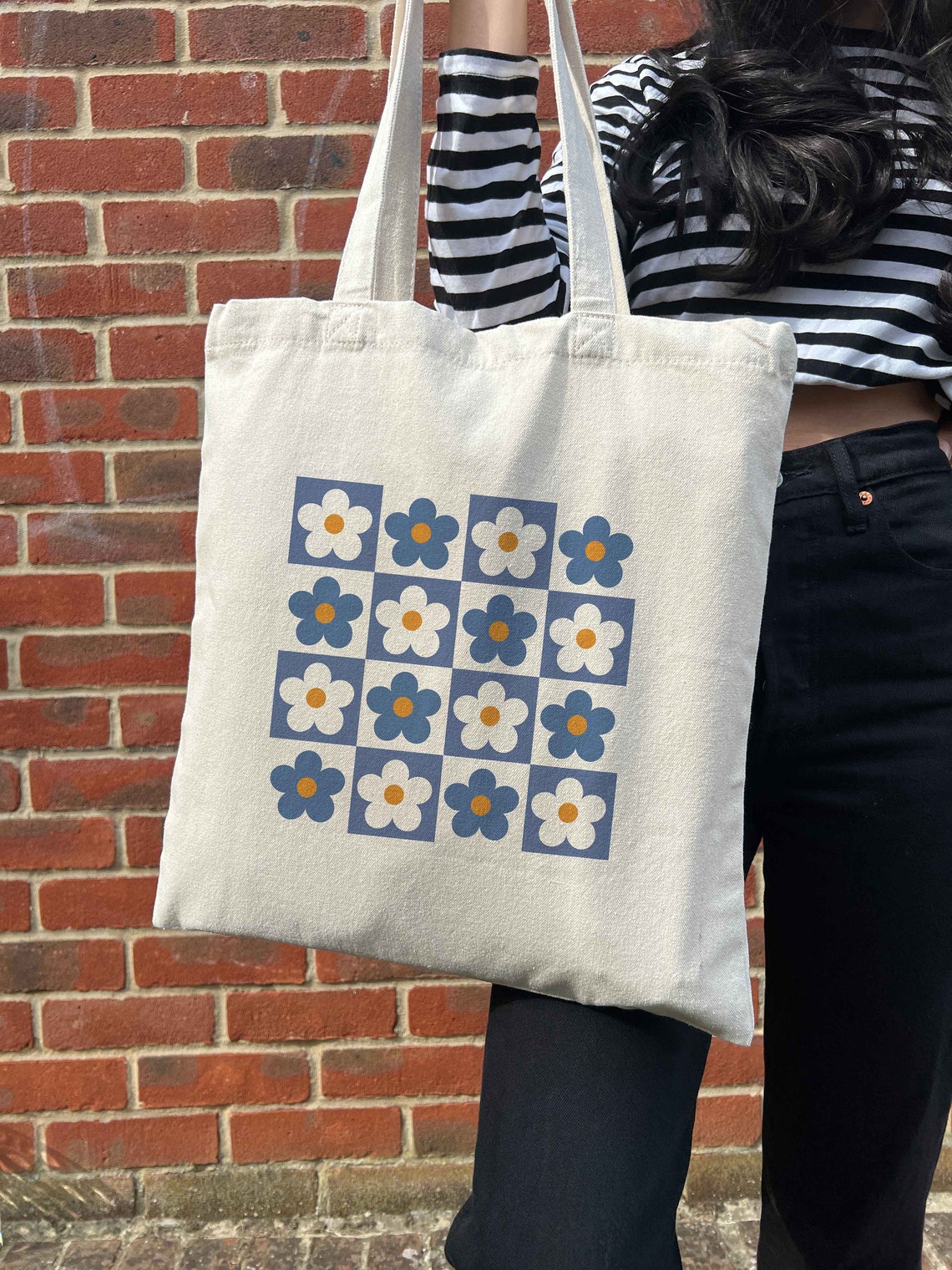 Daisy Groovy Retro Checkerboard Floral Design on Reusable - Etsy