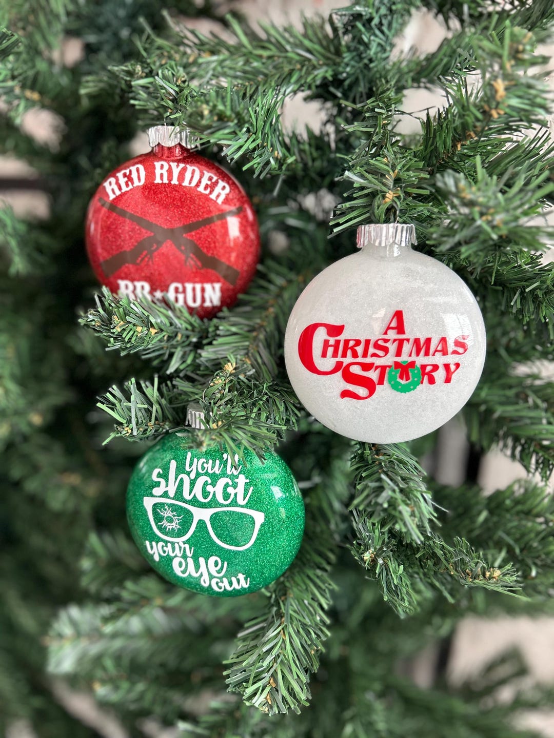 A Christmas Story Themed Glittered Glass Ornament, 4-inch Flat Disc - Etsy