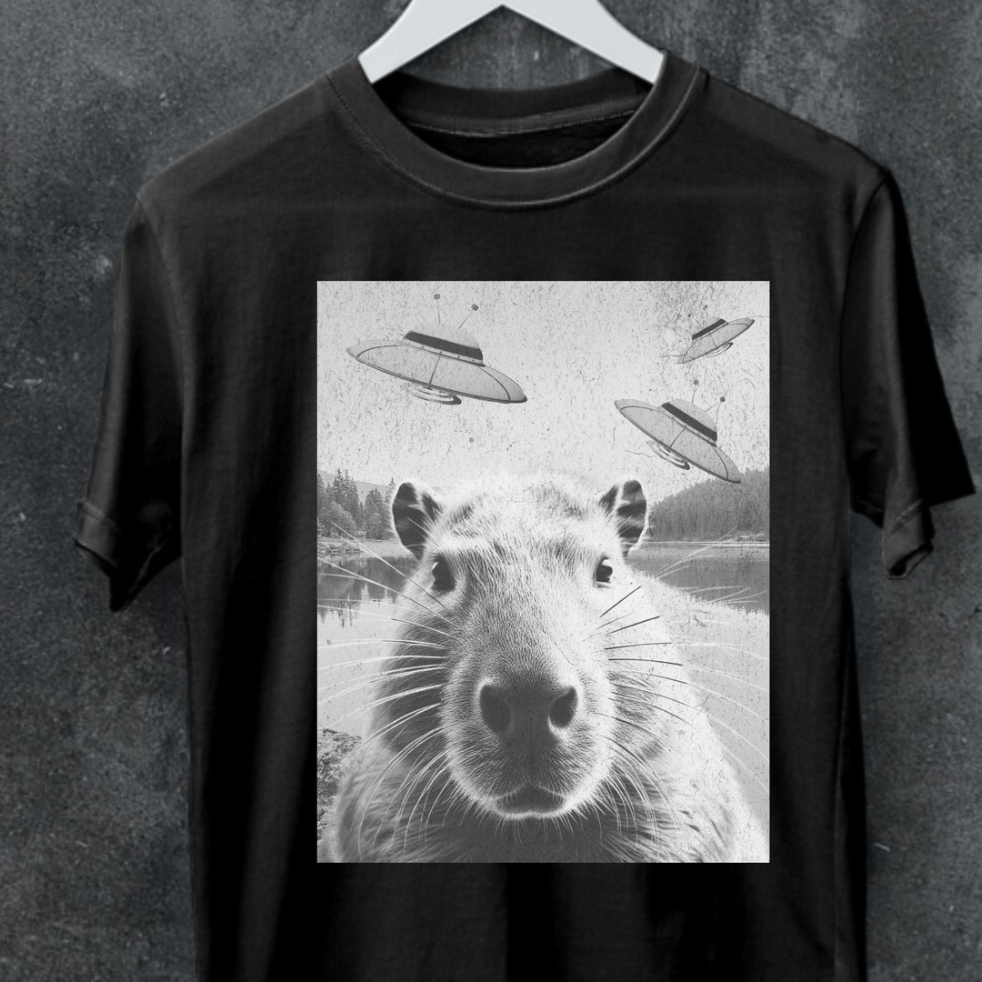 Stylish Capybara Selfie Alien Shirt,capybara Meme Shirt,funny T-shirt ...