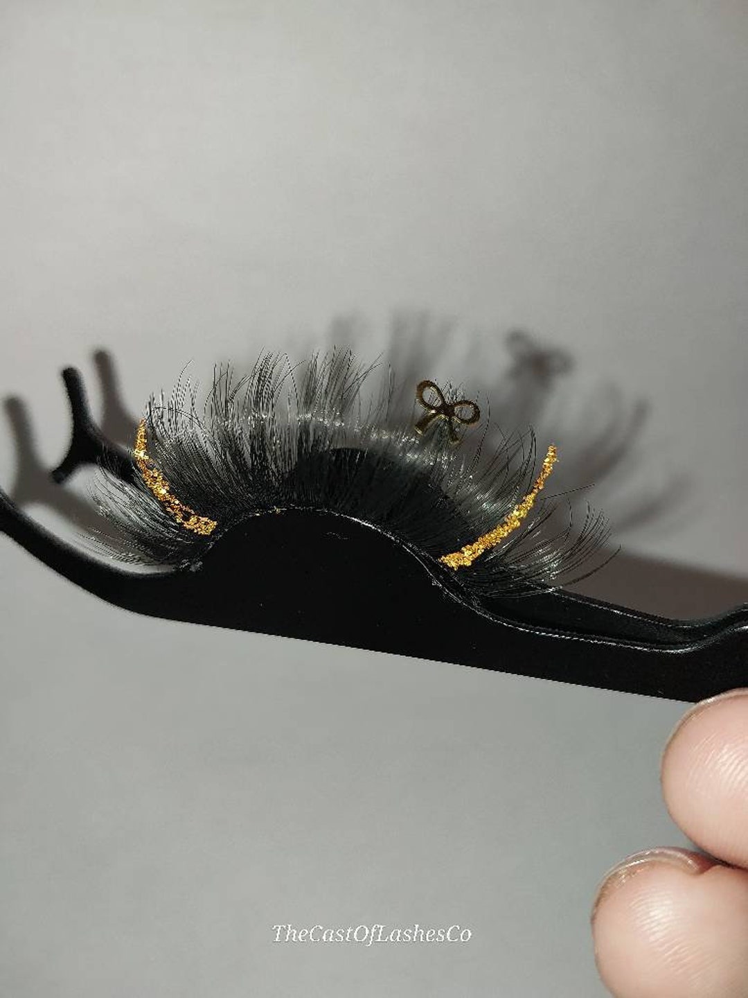 Tie It in A Bow Lashes - Etsy