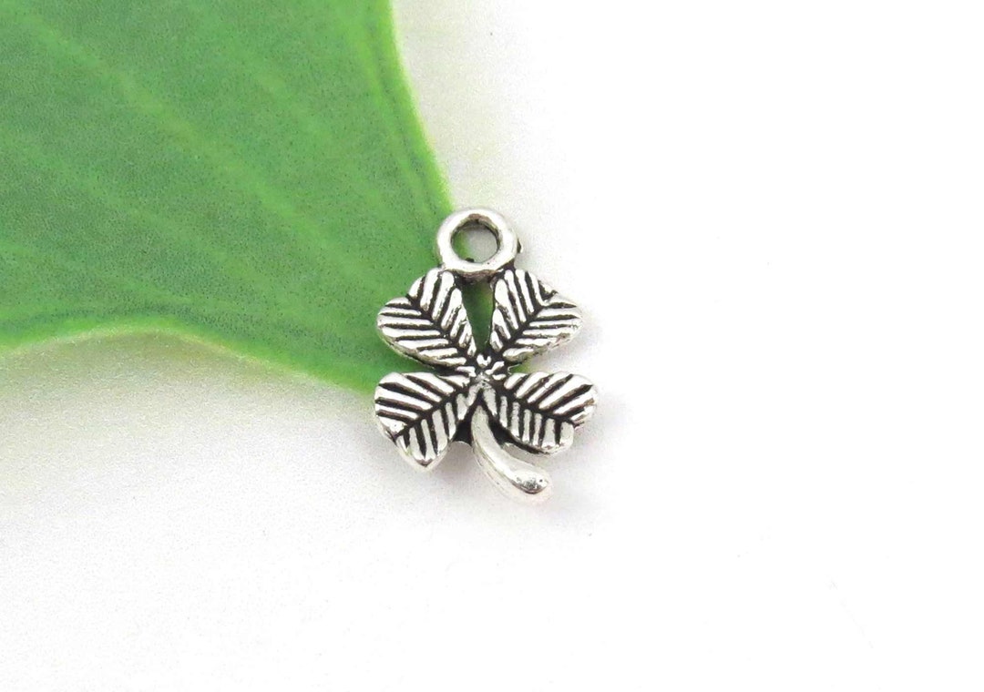 Tiny 4-LEAF CLOVER Charms, Set of 6, Antique Silver Tone Charm Set - Etsy