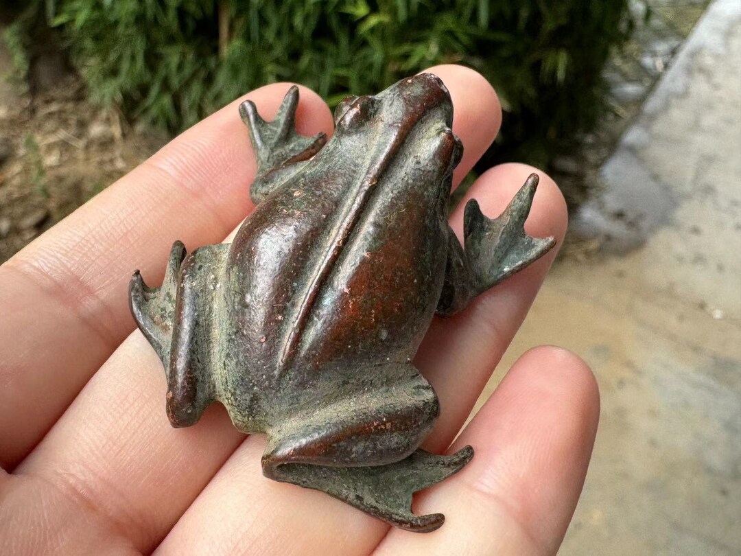Vintage Copper Frog Statue Fengshui Decor, Royal Toad Golden Sculpture ...